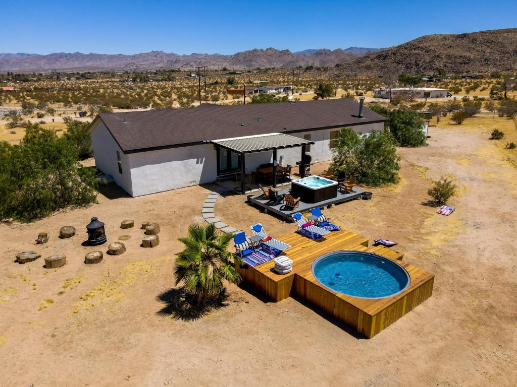 Ranch W/ Jacuzzi, Hammocks, & 360 Mountain Views, Joshua Tree (updated prices 2025)