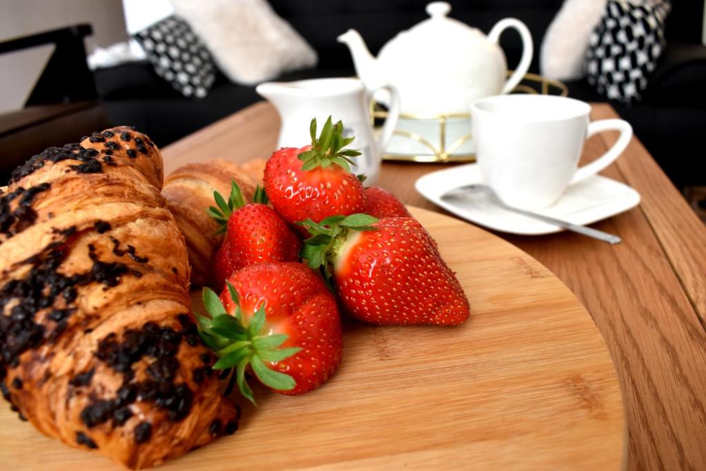 Entire house in Retford city centre, Retford (updated prices 2025)