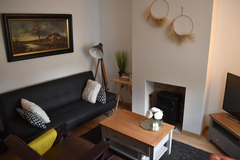 Entire house in Retford city centre, Retford (updated prices 2025)