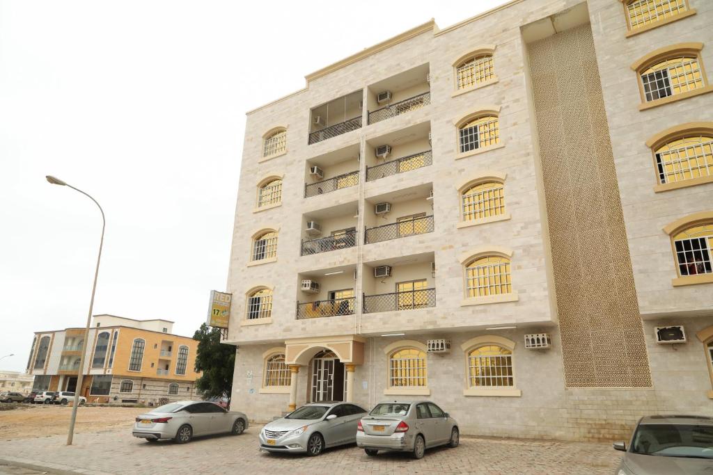 Red 17 - Bn Sajleel, Salalah (updated prices 2025)