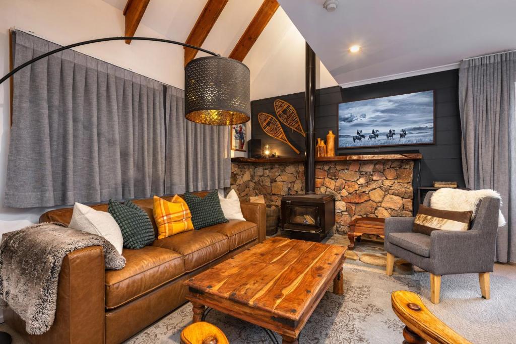 Crackenback Castle Chalet, Thredbo – Updated 2024 Prices