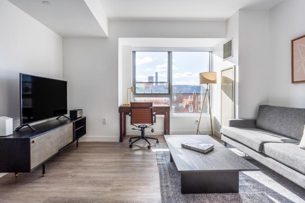 Central Sq Studio w Gym Doorman WD Roof BOS-313, Cambridge (updated ...