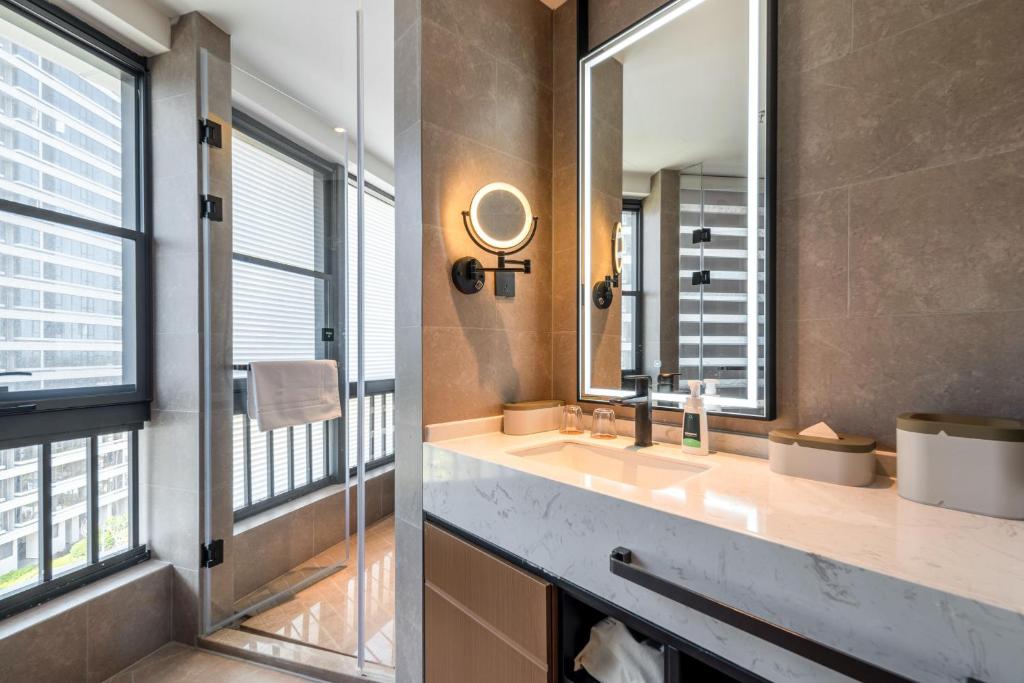 Atour Hotel Taizhou Linhai Toumen Port, Linhai (updated prices 2025)