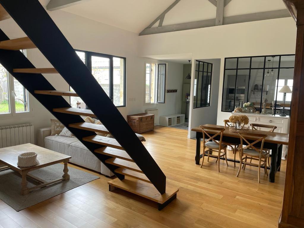 Charmante Echoppe en pierre proche gare, Libourne – Precios ...