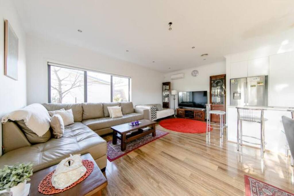 Argus Epping Victoria, Epping (updated prices 2025)