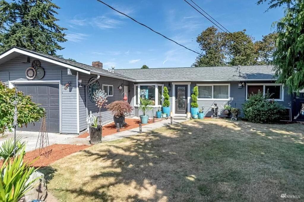 PNW Home With Private Outdoor Getaway Space., Des Moines (updated ...