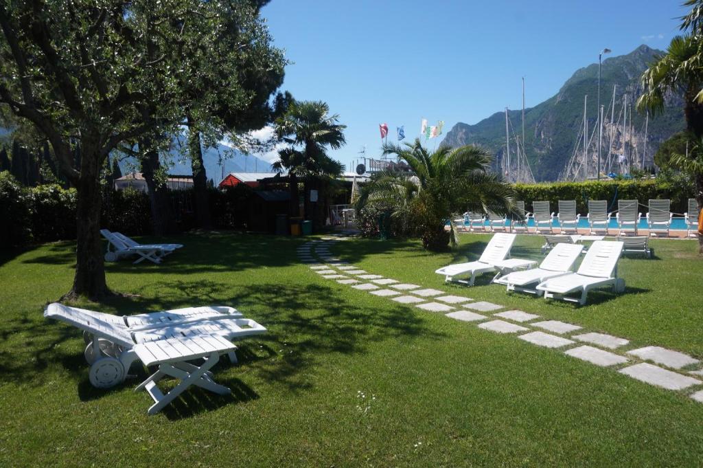 Hotel Riviera, Riva del Garda (updated prices 2025)