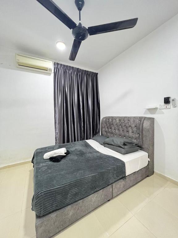 nearby Umt unisza Airport drawbridge Enzo Homestay Gong badak Kuala ...