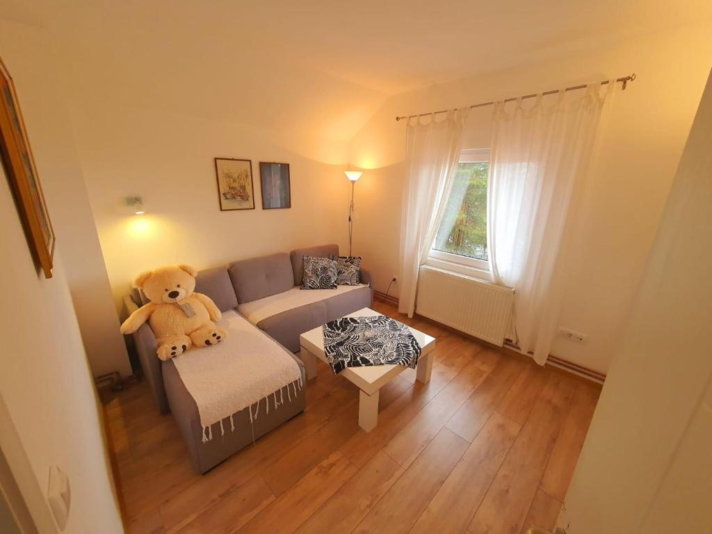 Ispod duge, Dobroselica (updated prices 2025)