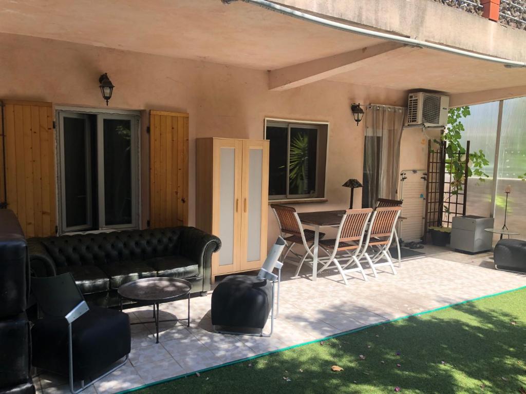 Centre Cannes 2P rez-de-jardin, Cannes – Updated 2023 Prices
