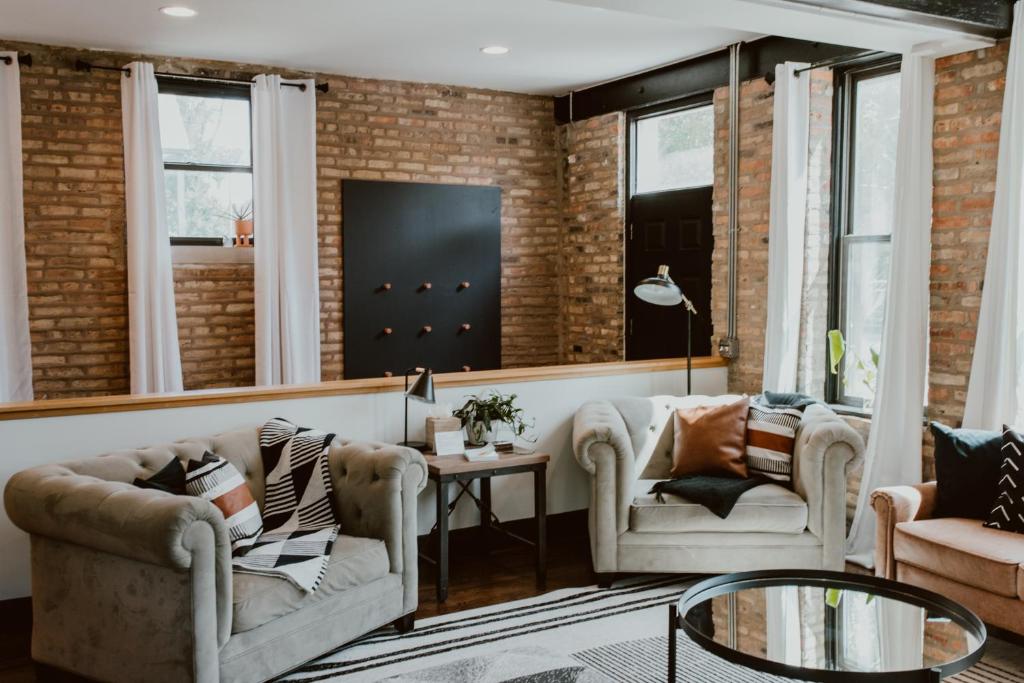 The Wellington - Chicago