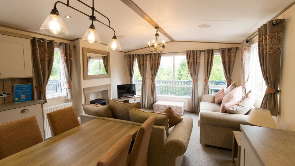 Hunters Quay Holiday Village, Kilmun (updated prices 2025)