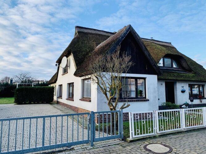 Semi-detached house in Graal-Müritz, Graal-Müritz (updated prices 2024)