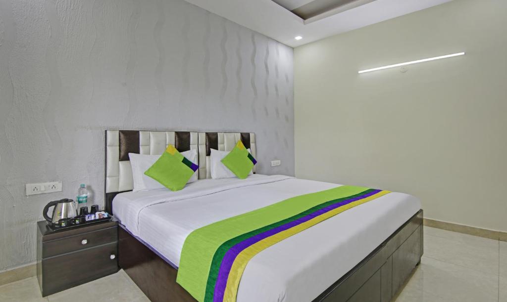 Treebo Modern Stays, Noida – Updated 2024 Prices