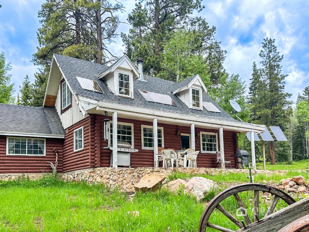 Off-grid Cabin At Angel Valley Ranch, Duck Creek Village (updated ...
