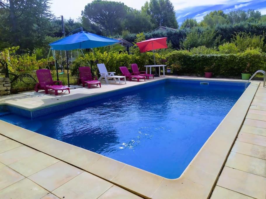 maison piscine privée Robion Luberon idéal famille, Robion en Luberon ...