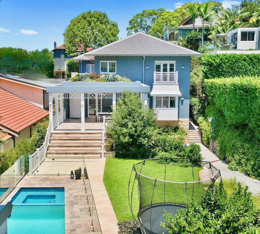 Balmoral Hamptons House with heated pool and hot tub, Sydney (updated ...