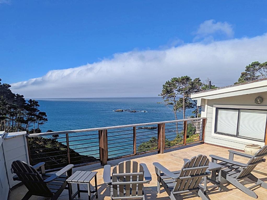 Seaflower Cove: Spacious 4bd waterfront retreat, Gualala (updated ...