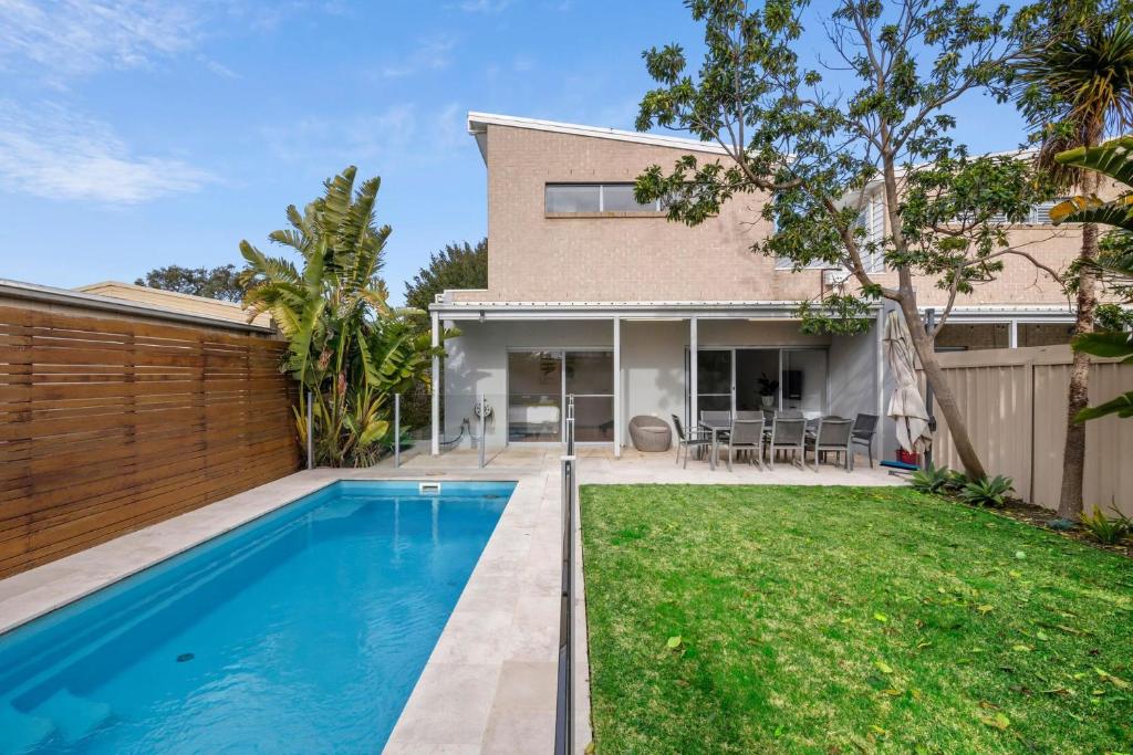 Anderson Pool Premium, Torquay (updated prices 2025)