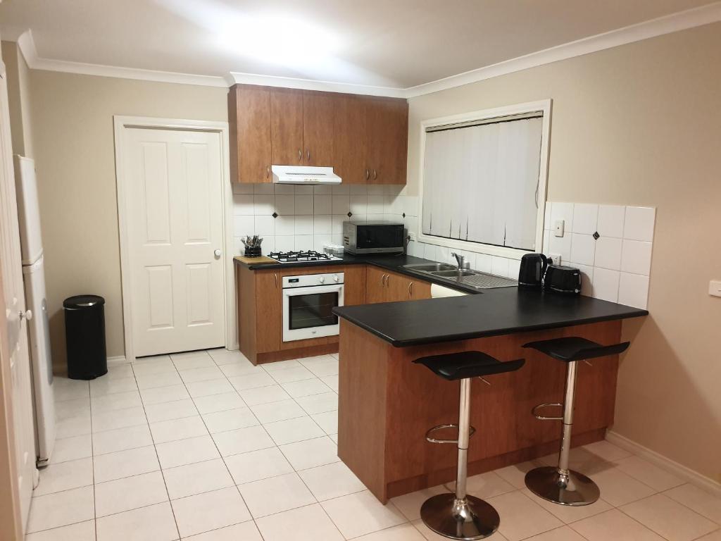 Pacific Werribee Home 25 Min CBD Airport, Werribee (updated prices 2025)