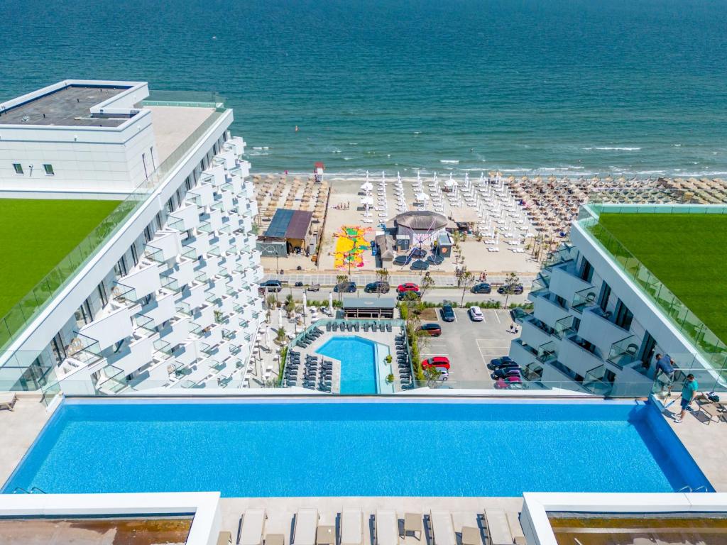 Crystal Beach 228 - Infinity Pool & Spa Resort, Mamaia Nord (updated ...