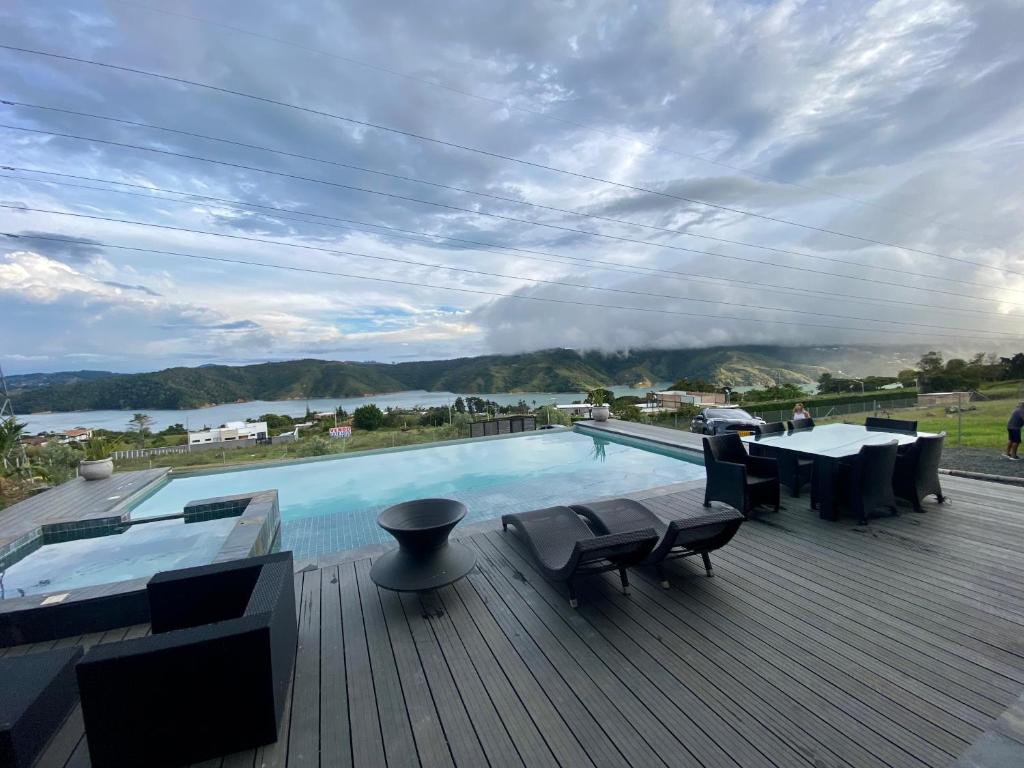 Lake house calima, Calima (updated prices 2025)