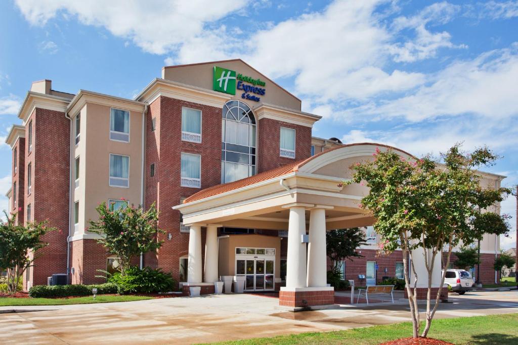 Holiday Inn Express & Suites Baton Rouge East by IHG, Baton Rouge ...