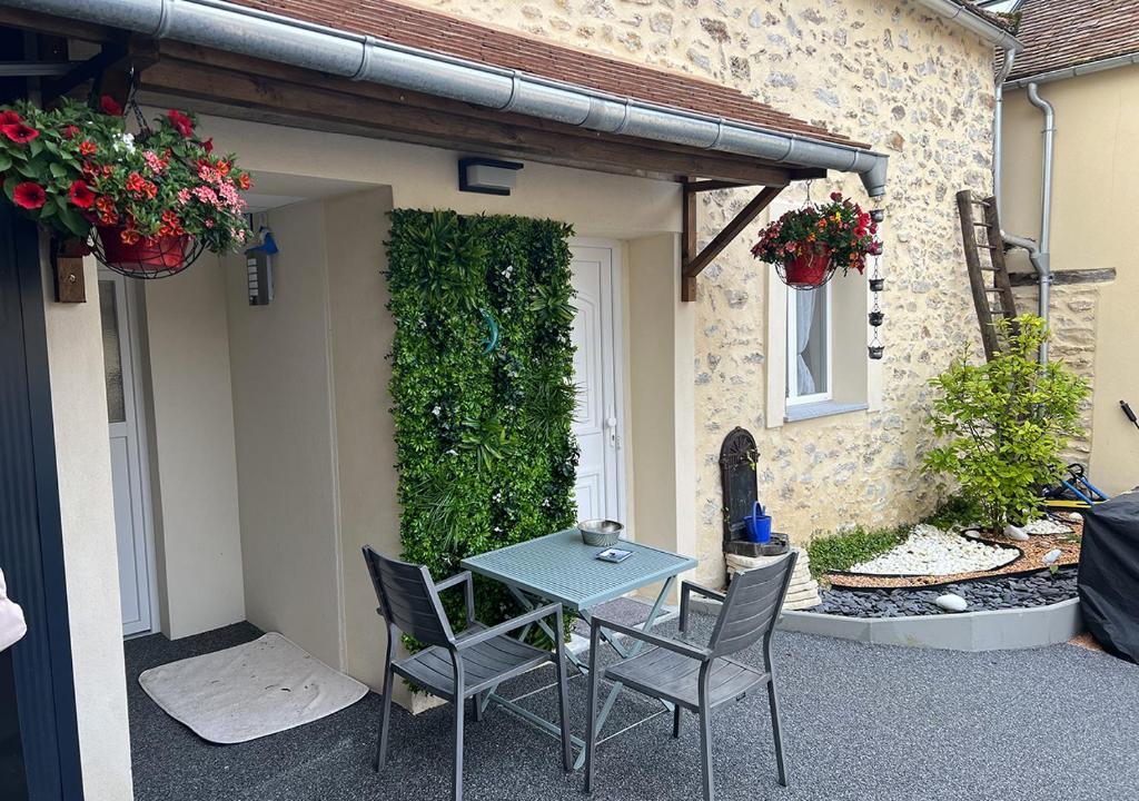 Suzy Home 2, Moisenay (updated prices 2026)