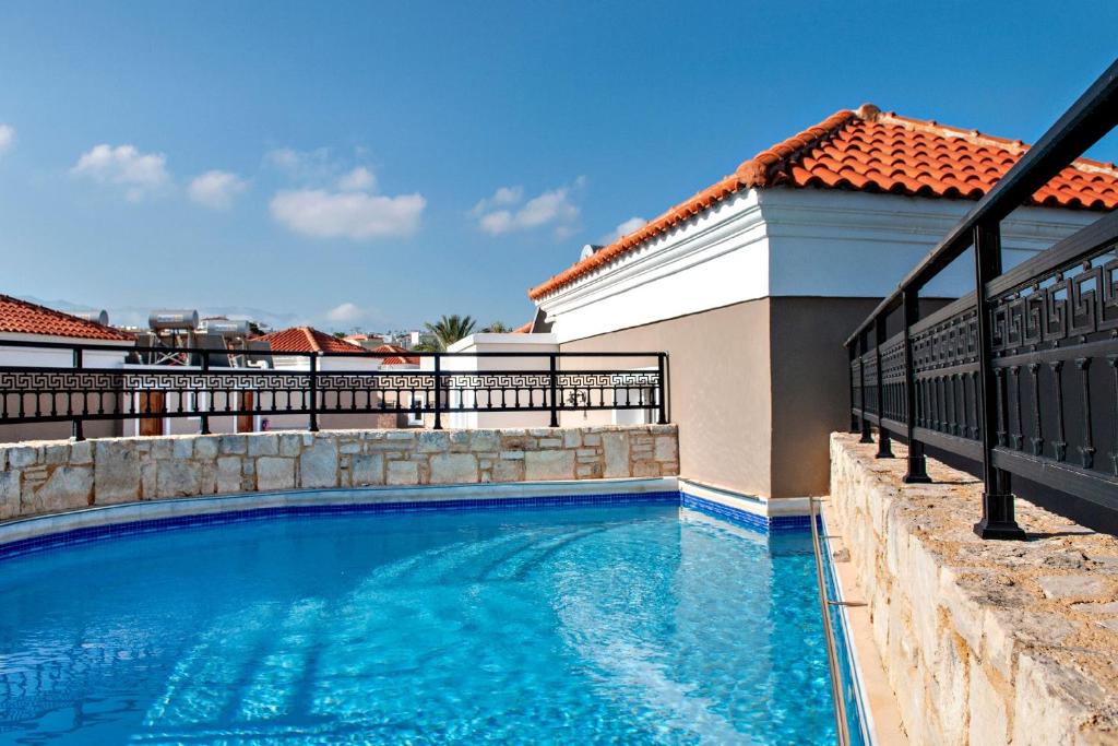 Alexandra Beach Hotel, Nea Kydonia (updated prices 2025)