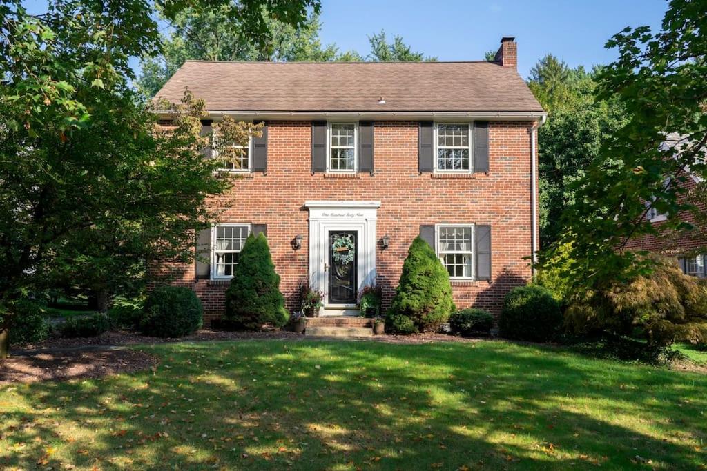 Beautiful fully-furnished Colonial in Millersville, Millersville ...