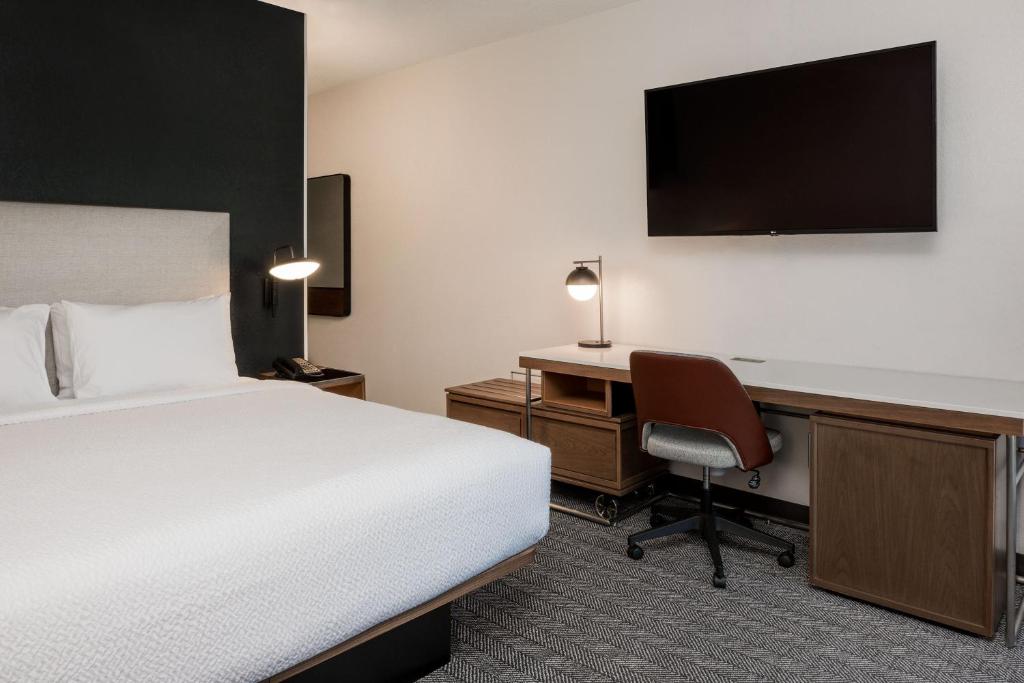 Courtyard by Marriott Charlotte Ballantyne, Charlotte (updated prices 2025)