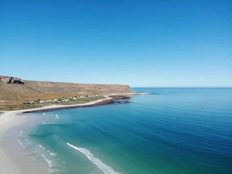 House McIntosh, Elands Bay (updated prices 2025)