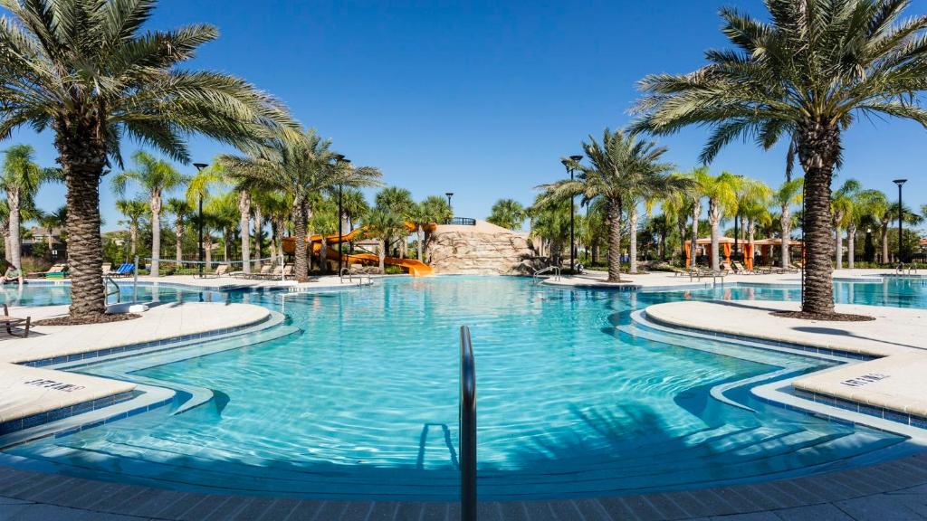 Universal Modern Studios 7372, Davenport (precios actualizados 2024)