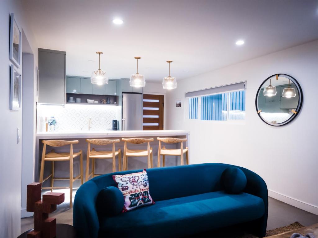 The Redline Venice, Los Angeles (updated prices 2025)