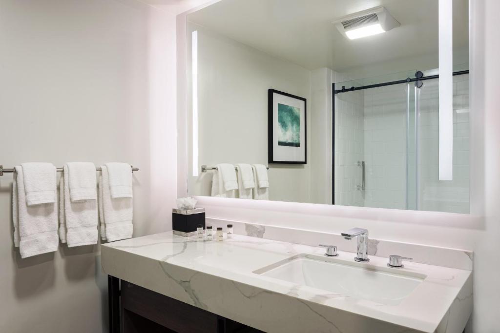 Portland Sheraton at Sable Oaks, South Portland (updated prices 2025)