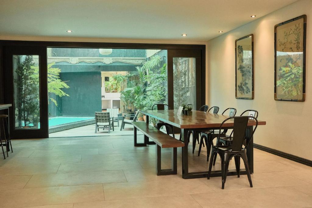 Tropical Poolhouse QC, Manila (updated prices 2026)