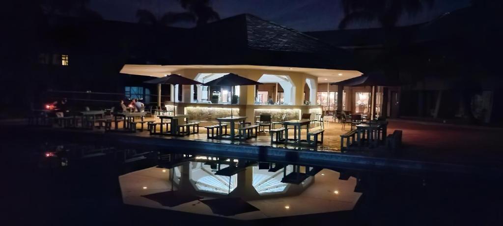 Sundown Country Estate, Boshoek (updated prices 2026)