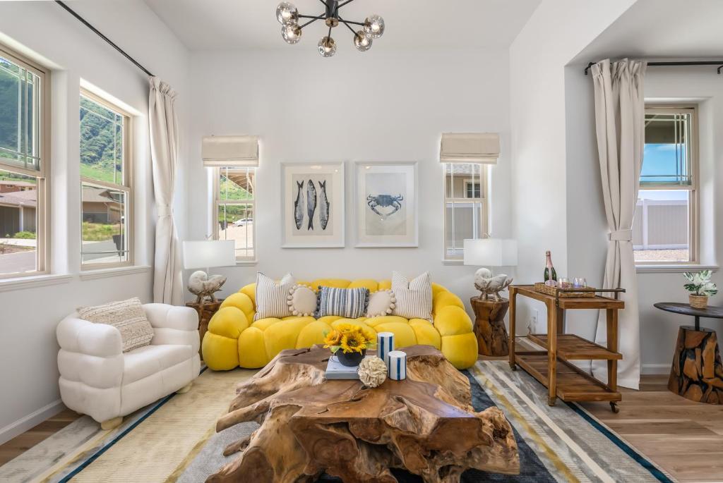 @ Marbella Lane - Stylish House + Impressive Views, Waianae (updated ...