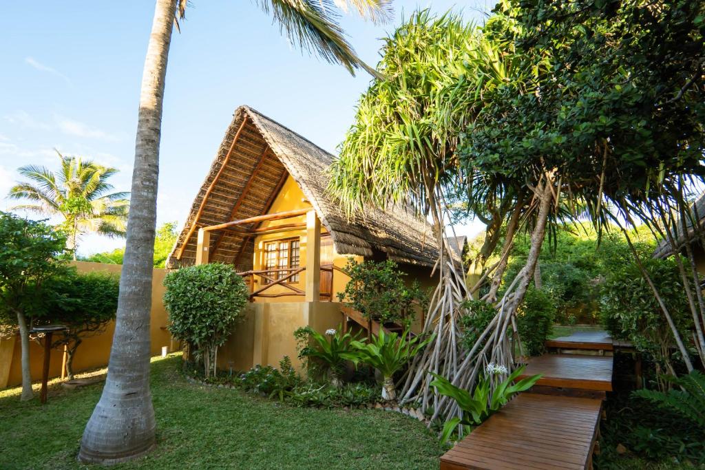 Summer Sands, Praia do Tofo (updated prices 2026)