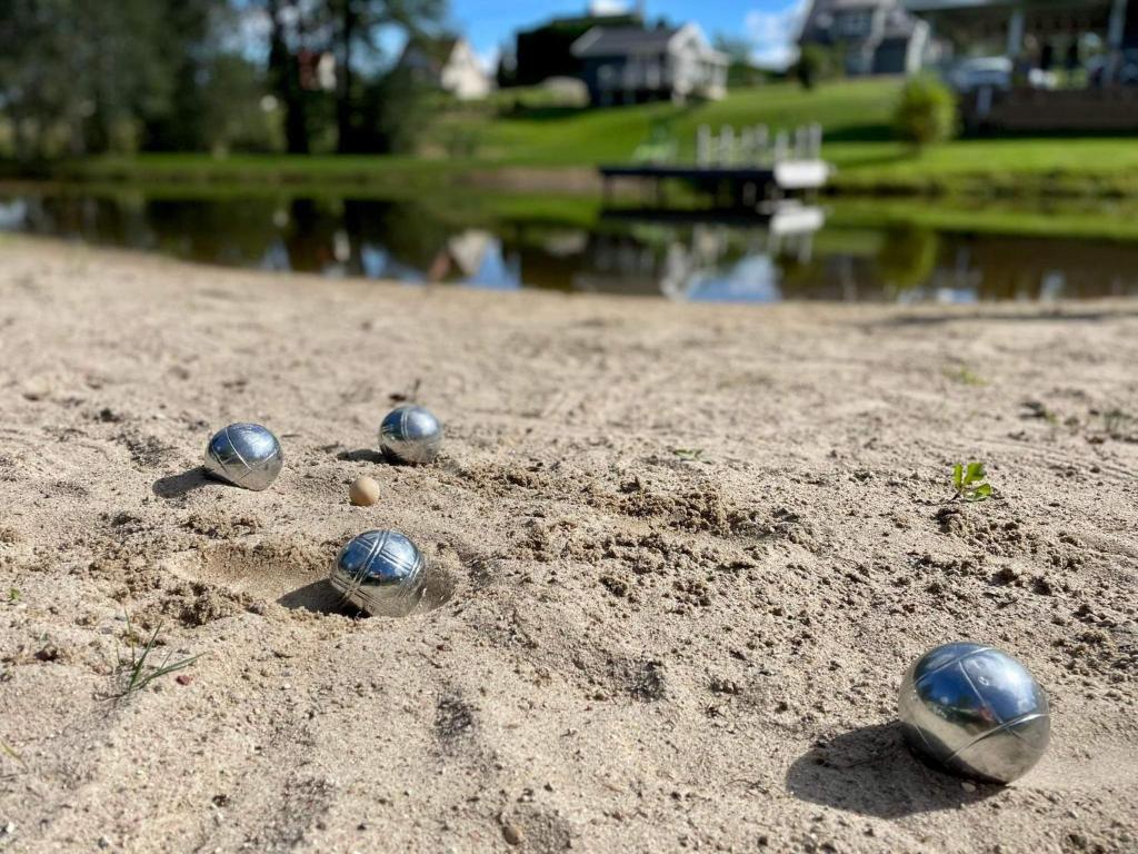 Gandro lizdas, Lekėčiai (updated prices 2025)