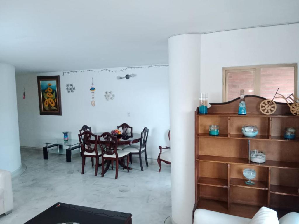Hermoso, Neiva (updated prices 2024)