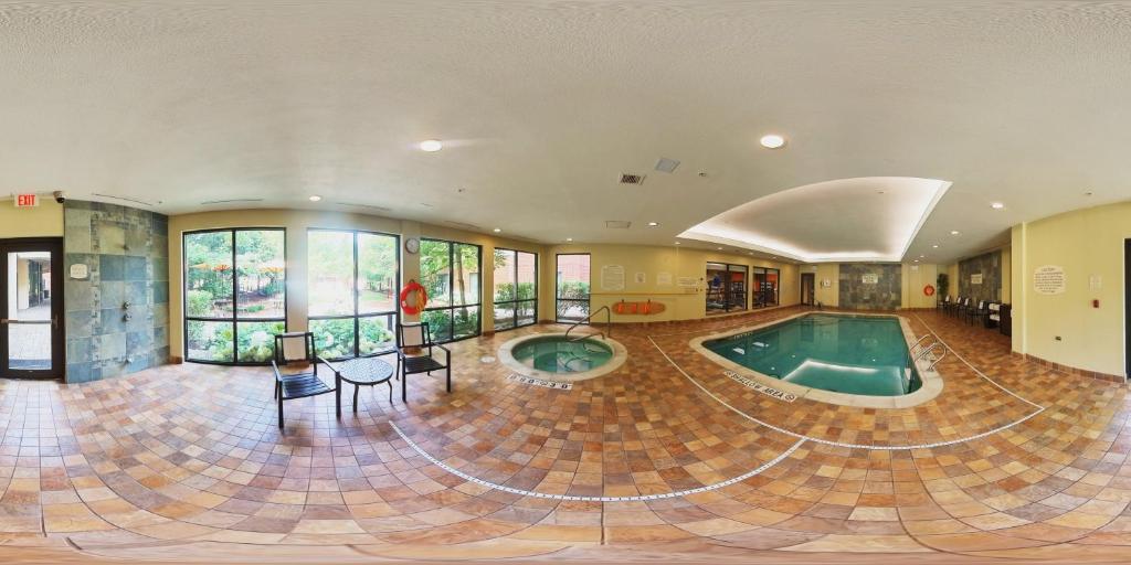 Courtyard by Marriott Hamilton, Hamilton (updated prices 2025)