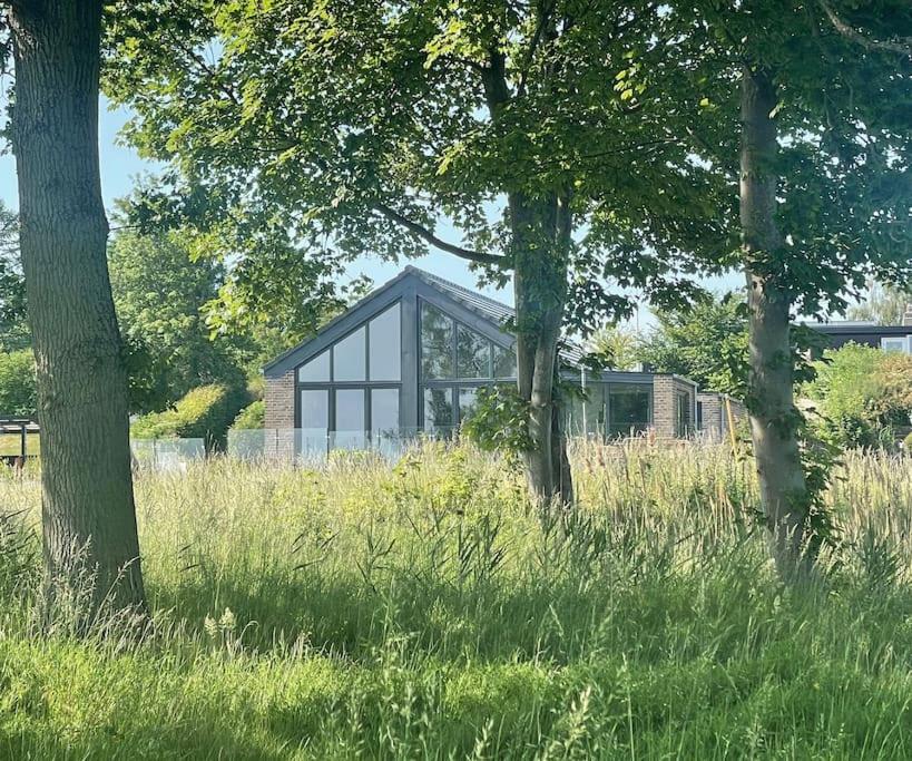 Luksus hus i 1st række, all-incl top komfort med SPA og skov, Strøby ...