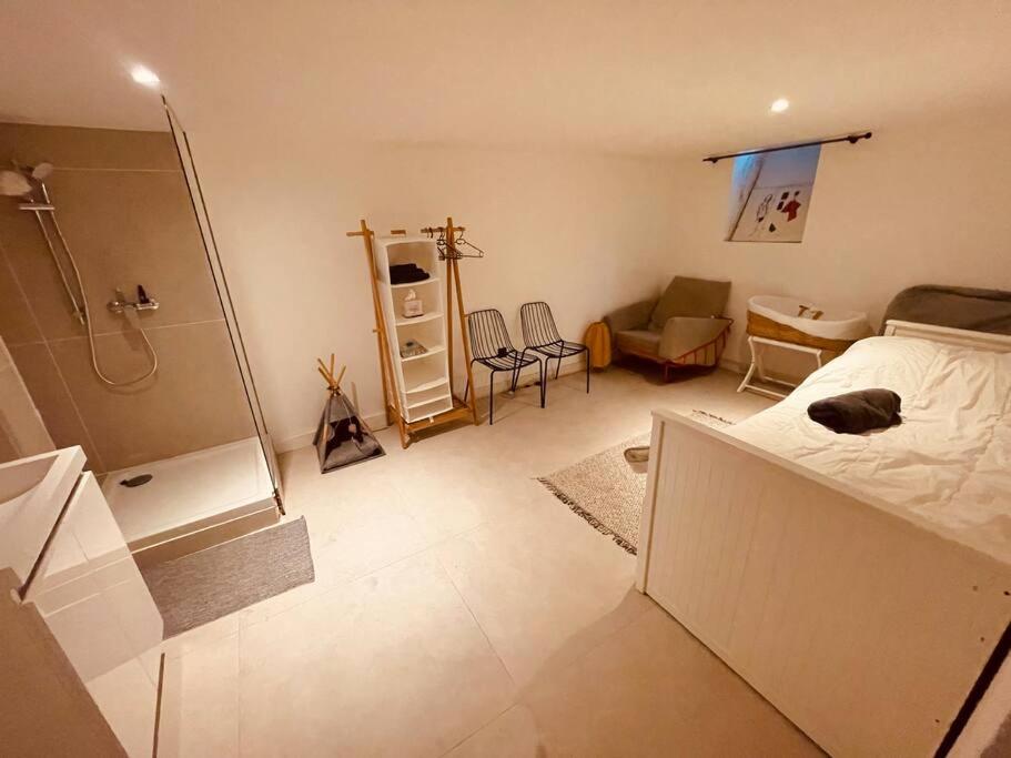 Le Camas-Maison deVille avec Patio, Marseille (updated prices 2024)