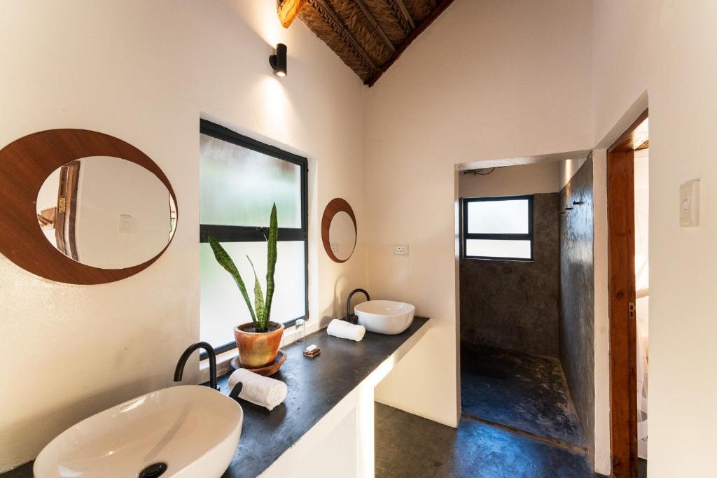 Kumba Lodge, Praia do Tofo (updated prices 2025)