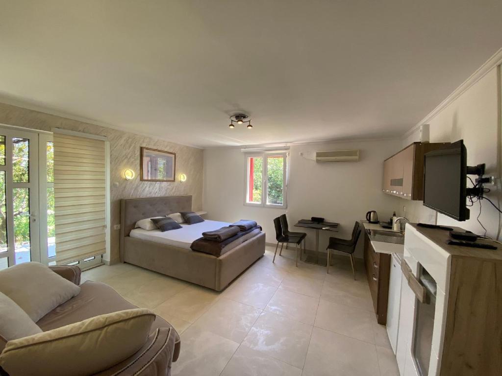 Apartments Stankovic & Boat tours, Virpazar (updated prices 2026)