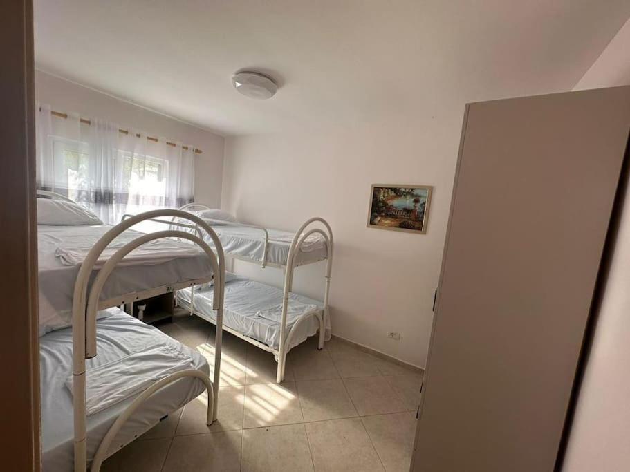 Relax Pine Villa Residence, Golem (updated prices 2024)