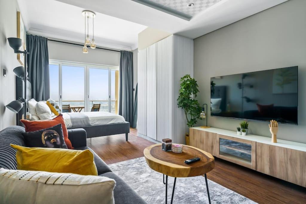 Upscale studio at JLT near metro, Dubai (updated prices 2026)