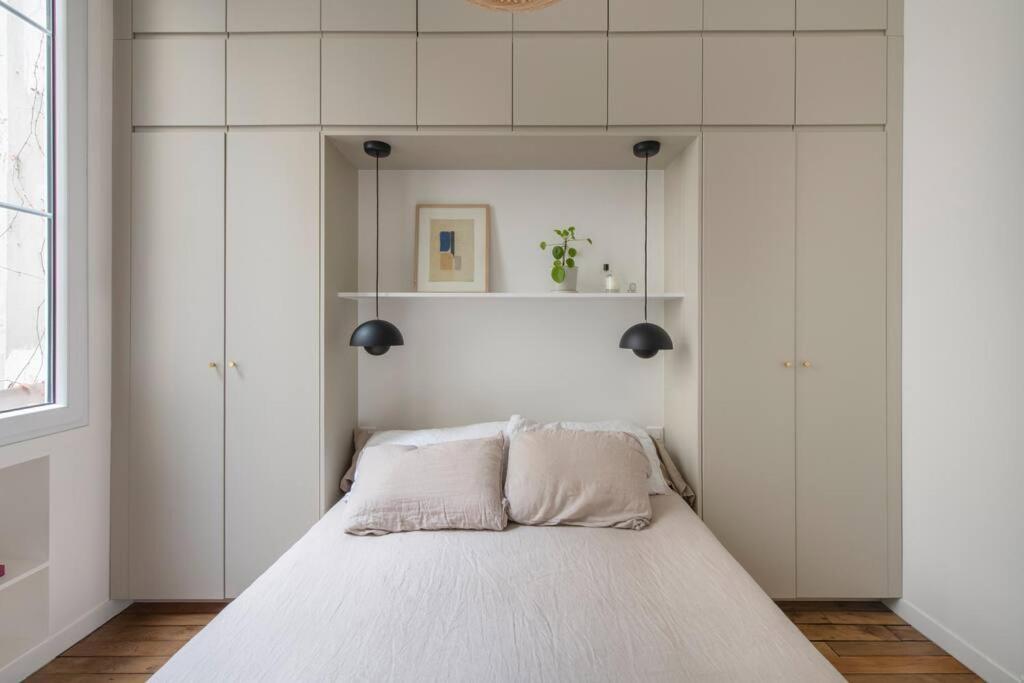 Haussmannien 156m2 avec balcon filant, Paris – Updated 2024 Prices