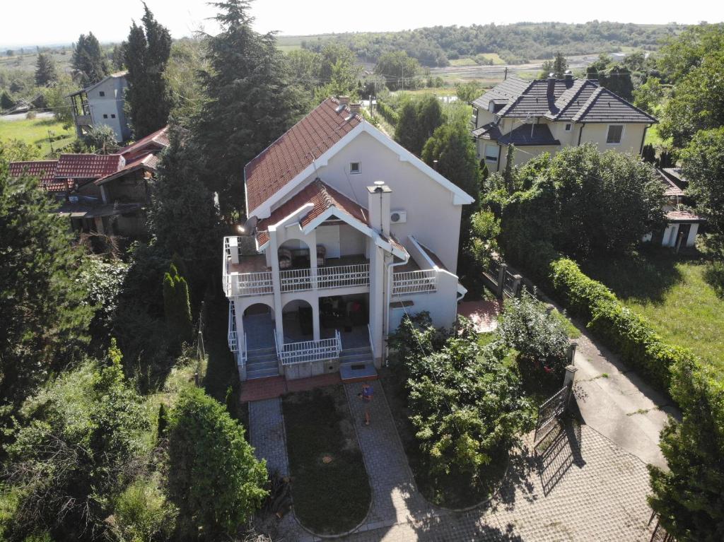 Emily House Fruška Gora, Irig (актуальные цены 2025 года)